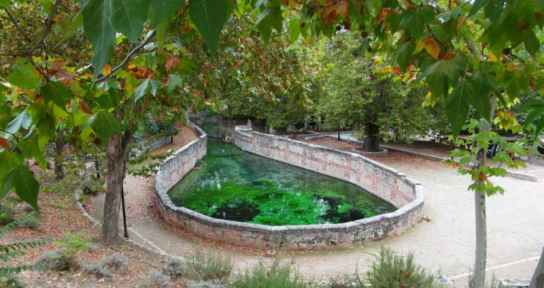 Drinking water in Granada. A MAP of water fountains